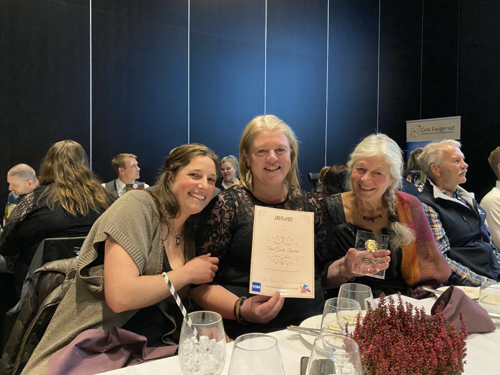 Anne Grete kåret til vinner av Årets ildsjel 2022 - Langedrag